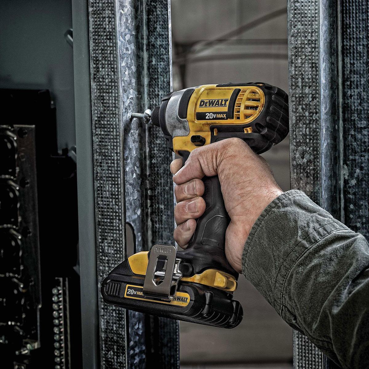 DeWalt 20V MAX Lithium Ion 1/4" Impact Driver Kit DCF885C2
