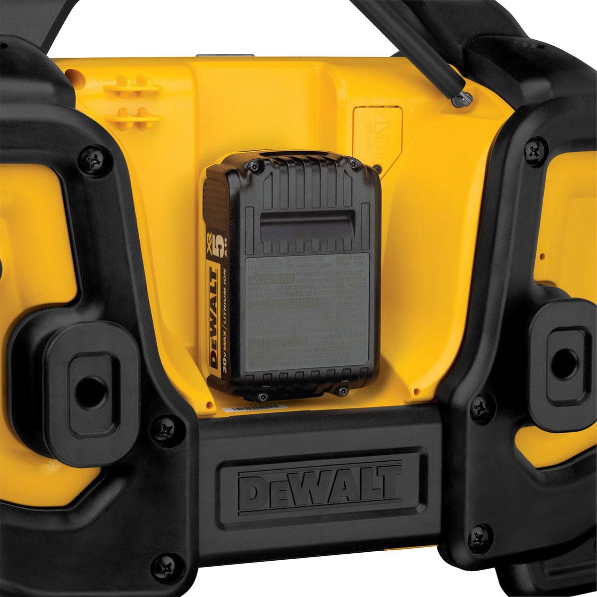 DeWalt Bluetooth Charger Radio DCR025 | All-Wall.com