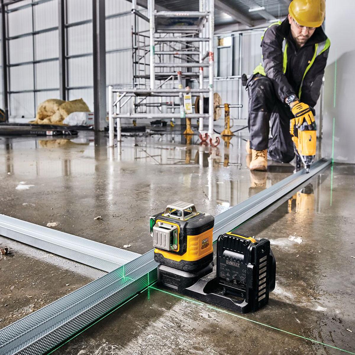 DeWalt 20V MAX XR® 3 X 360 Green Line Laser DCLE34030GB