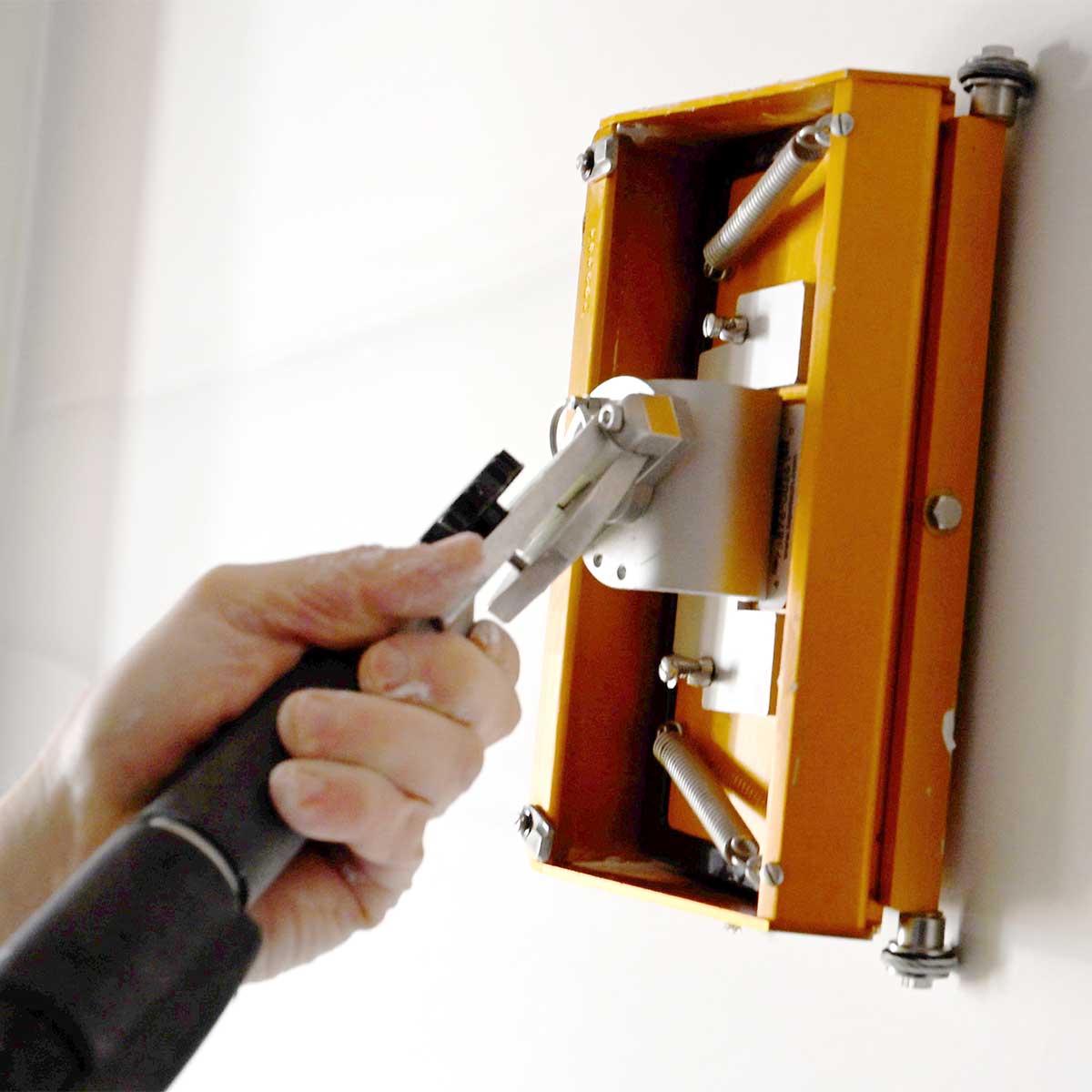 TapeTech SideWinder Flat Box Handle BHESW